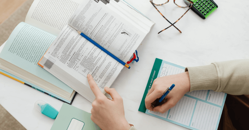 How to Write an Extended Essay for Success (EE Guide) – One Education