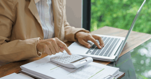 15 Highest-Paying Accounting Jobs in the UK | Earn Upto £180K Yearly ...
